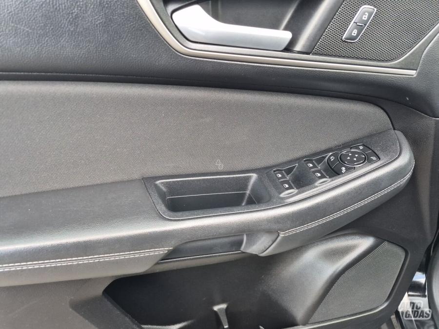 Melns Ford S-Max 2019 Viļņa, ar dzinēja tilpumu 2.00 L un nobraukumu 251 tūkst. km par 11500 €, foto 14 vietnē AUTOMOTO.COM.LV