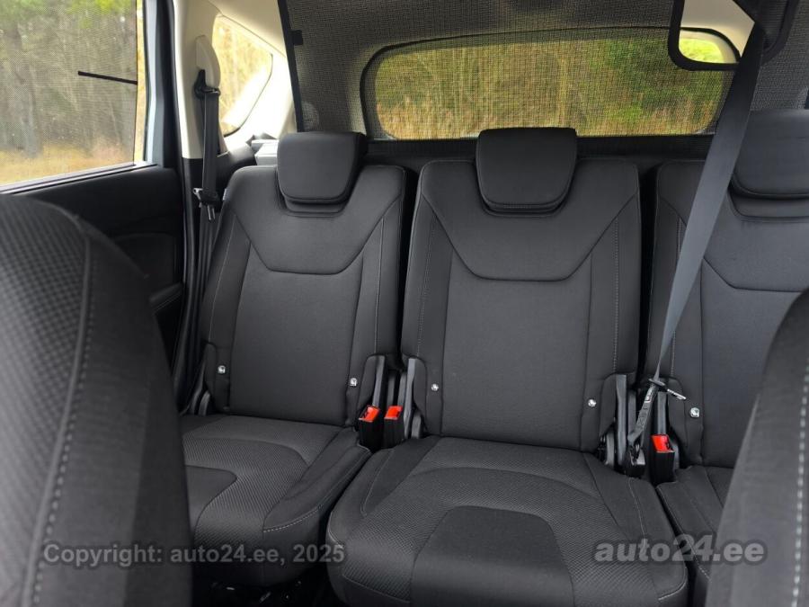 Melns Ford S-Max 2020 Tallina, ar dzinēja tilpumu 2.00 L un nobraukumu 142 tūkst. km par 16750 €, foto 8 vietnē AUTOMOTO.COM.LV