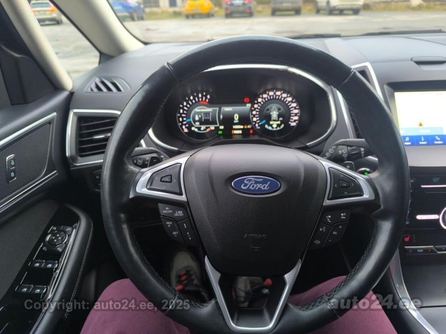 Melns Ford S-Max 2020 Tallina, ar dzinēja tilpumu 2.00 L un nobraukumu 142 tūkst. km par 16750 €, foto 15 vietnē AUTOMOTO.COM.LV