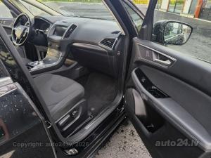 Black Ford S-Max 2020 in Tallinn, with an engine capacity of 2.00 L and mileage of 221 thousand km for 10790 €, photo 17 on AUTOMOTO.COM.LV