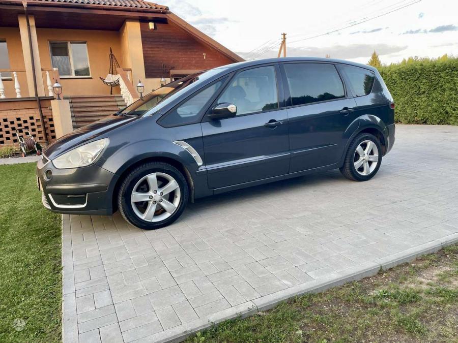 Zils Ford S-Max 2007 Viļņa, ar dzinēja tilpumu 1.80 L un nobraukumu 311 tūkst. km par 1950 €, foto 6 vietnē AUTOMOTO.COM.LV