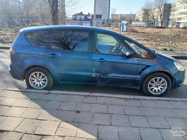Zils Ford S-Max 2006 Viļņa, ar dzinēja tilpumu 2.00 L un nobraukumu 350 tūkst. km par 1200 €, foto 5 vietnē AUTOMOTO.COM.LV