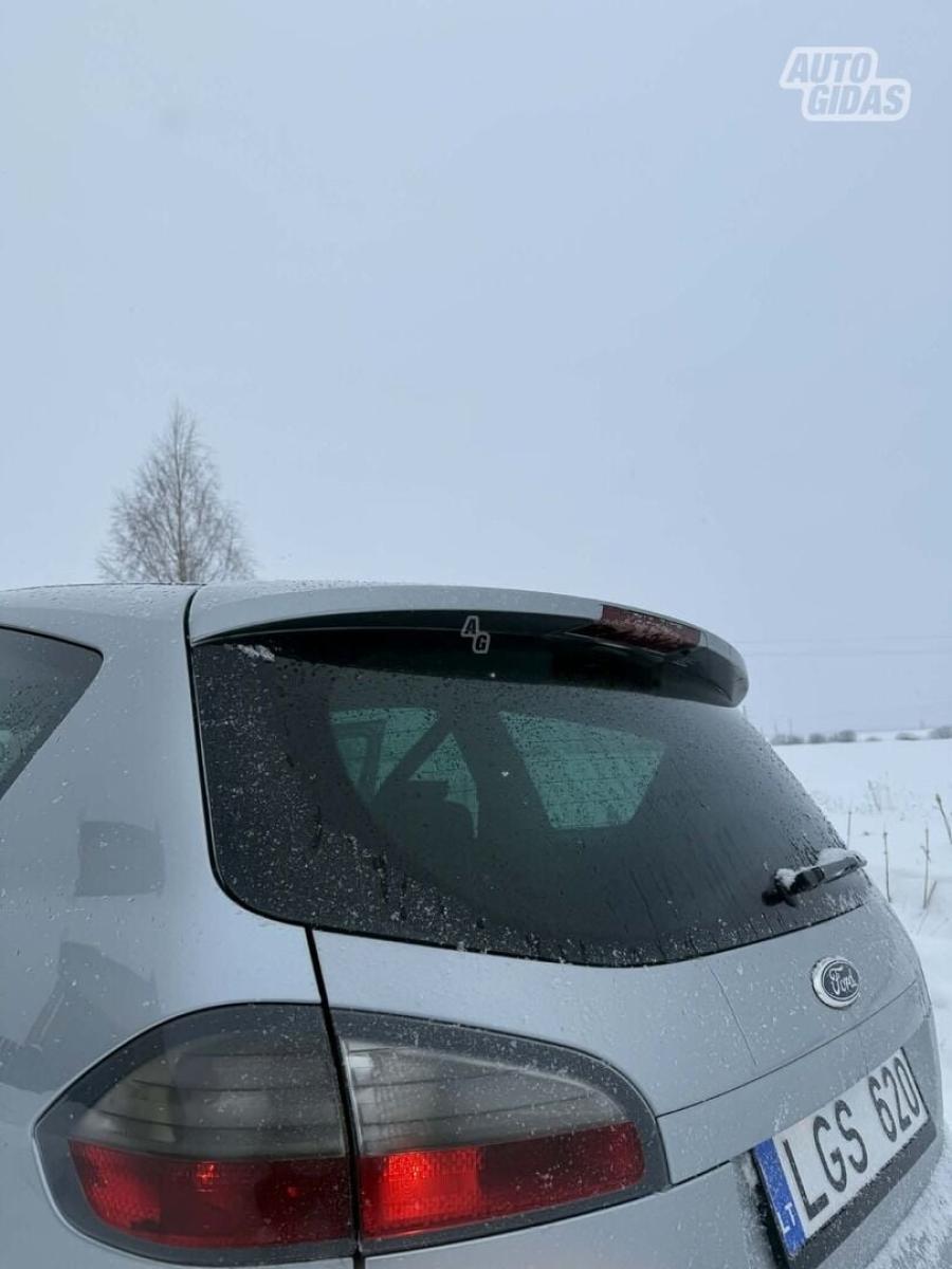 Blue Ford S-Max 2006 in Vilnius, with an engine capacity of 2.00 L and mileage of 300 thousand km for 1550 €, photo 6 on AUTOMOTO.COM.LV