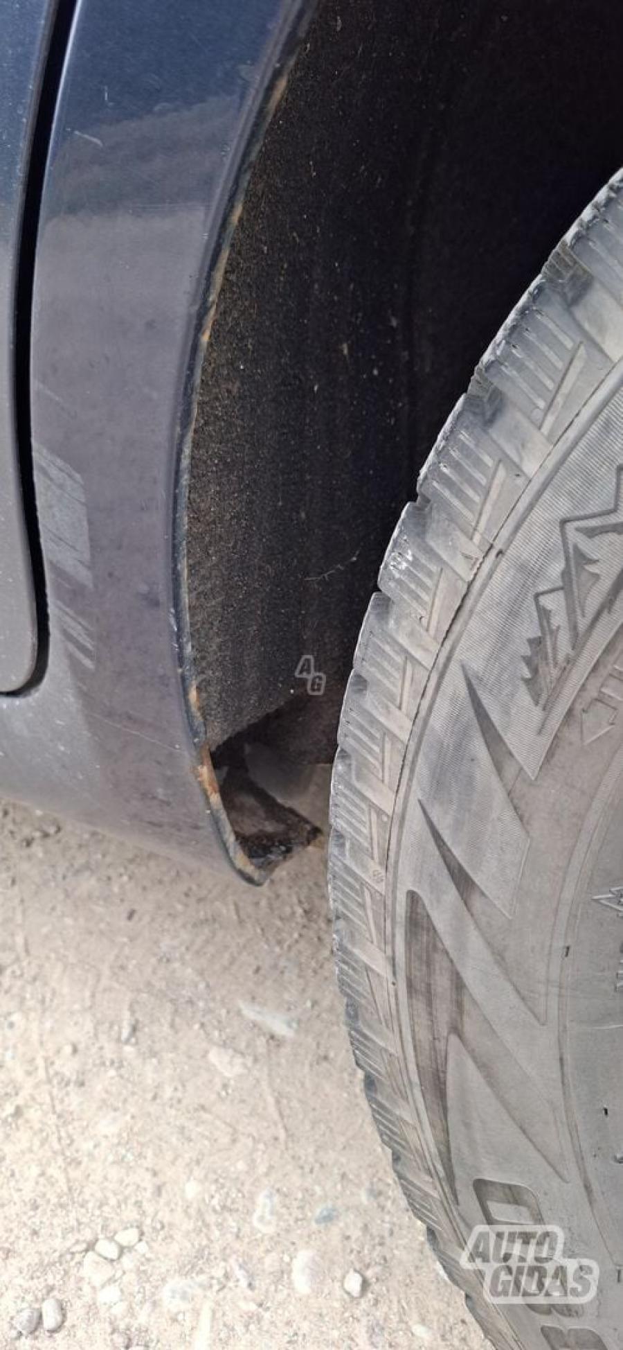 Zils Ford S-Max 2006 Šauļi, ar dzinēja tilpumu 2.00 L un nobraukumu 376 tūkst. km par 1650 €, foto 9 vietnē AUTOMOTO.COM.LV