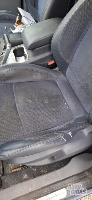 Zils Ford S-Max 2006 Šauļi, ar dzinēja tilpumu 2.00 L un nobraukumu 376 tūkst. km par 1650 €, foto 18 vietnē AUTOMOTO.COM.LV