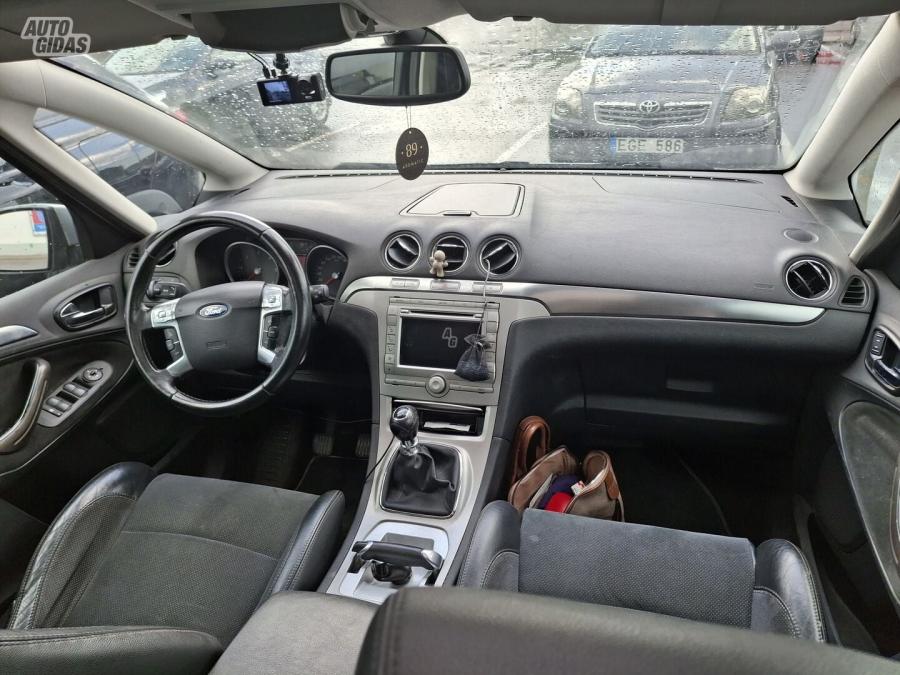 Blue Ford S-Max 2006 in Panevezys, with an engine capacity of 2.00 L and mileage of 303 thousand km for 1899 €, photo 7 on AUTOMOTO.COM.LV