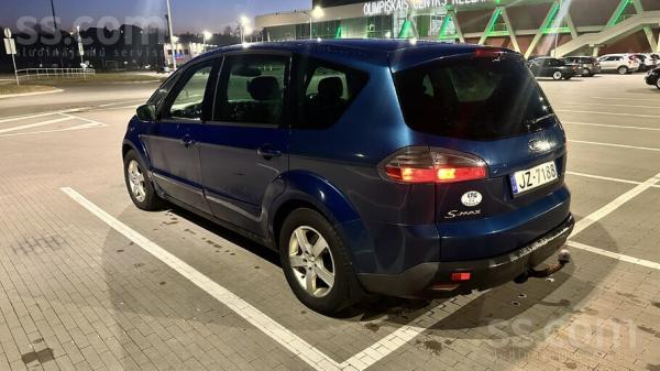 Blue Ford S-Max 2006 in Rezekne, with an engine capacity of 1.80 L and mileage of 385 thousand km for 1750 €, photo 6 on AUTOMOTO.COM.LV