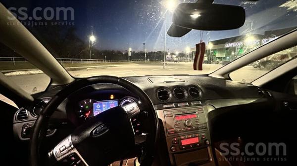 Zils Ford S-Max 2006 Rēzekne, ar dzinēja tilpumu 1.80 L un nobraukumu 385 tūkst. km par 1750 €, foto 10 vietnē AUTOMOTO.COM.LV