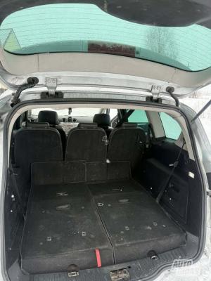 Blue Ford S-Max 2007 in Vilnius, with an engine capacity of 2.00 L and mileage of 300 thousand km for 2050 €, photo 11 on AUTOMOTO.COM.LV