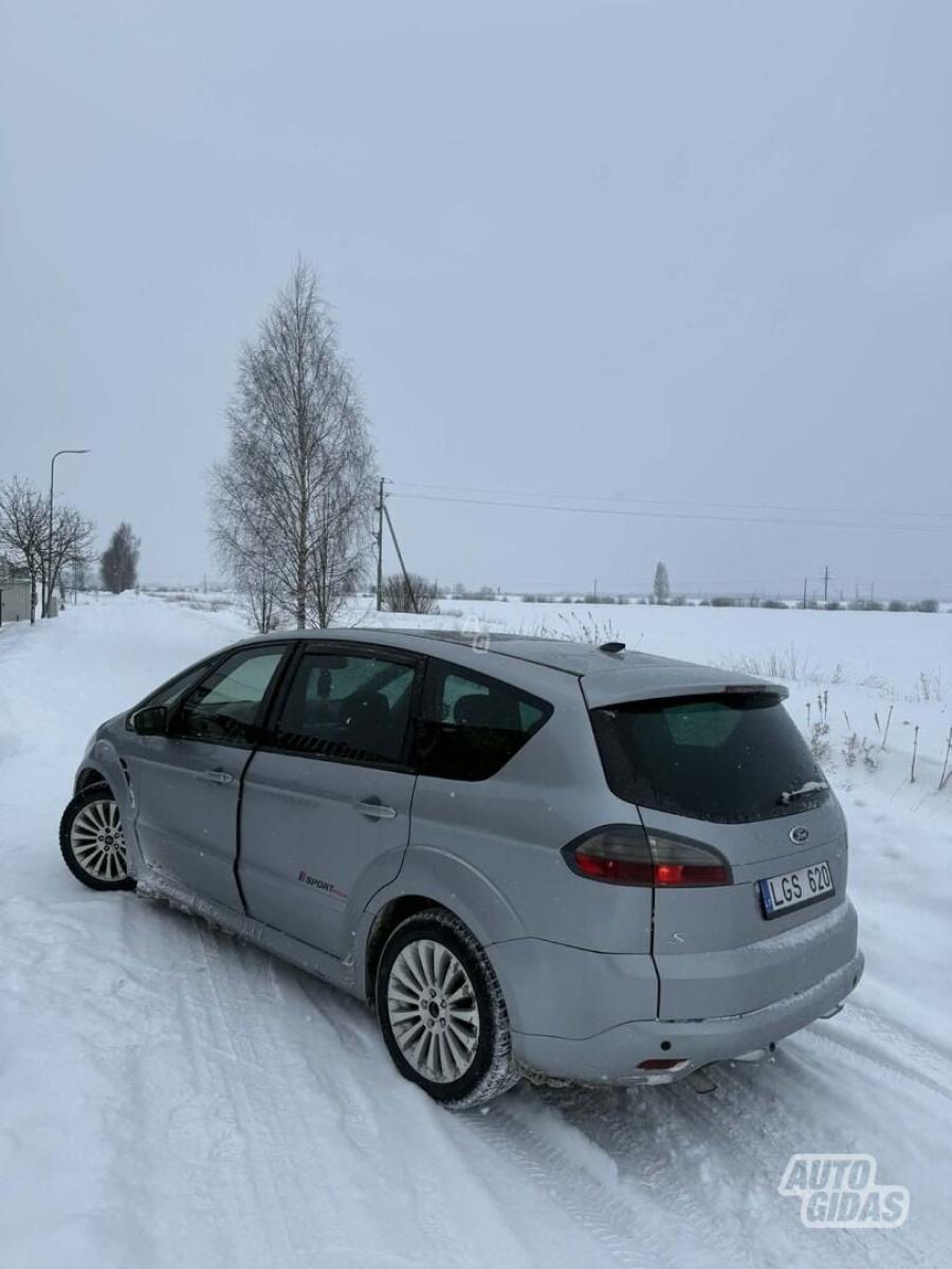 Blue Ford S-Max 2007 in Vilnius, with an engine capacity of 2.00 L and mileage of 300 thousand km for 1950 €, photo 4 on AUTOMOTO.COM.LV