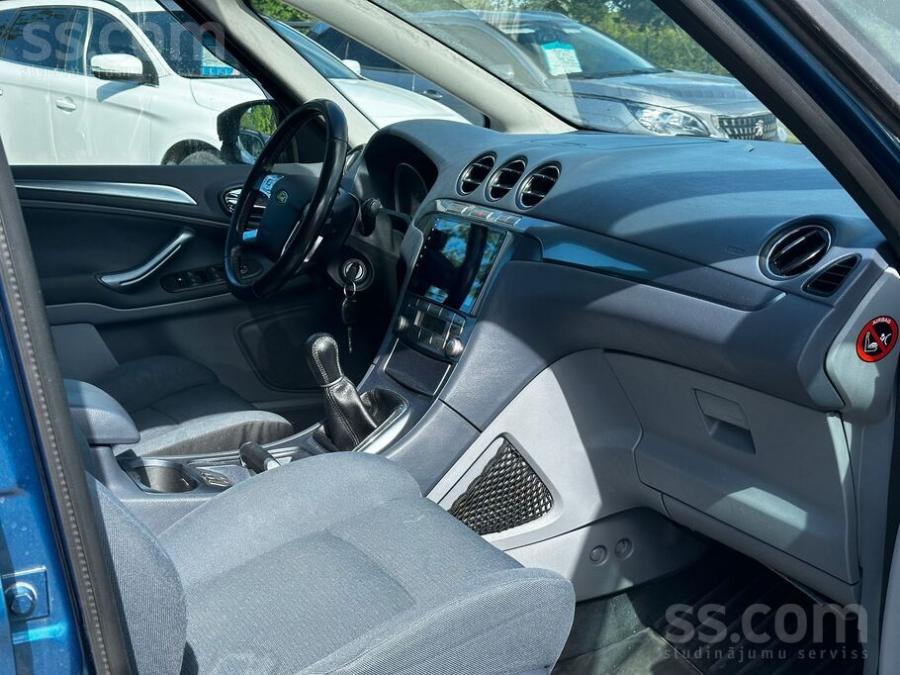 Blue Ford S-Max 2007 in Jelgava, with an engine capacity of 2.00 L and mileage of 0 thousand km for 2300 €, photo 12 on AUTOMOTO.COM.LV
