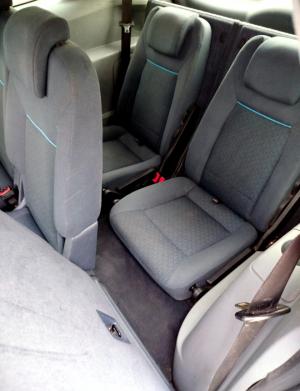 Blue Ford S-Max 2007 in Riga, with an engine capacity of 1.80 L and mileage of 305 thousand km for 2650 €, photo 7 on AUTOMOTO.COM.LV