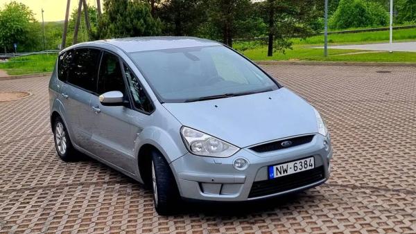 Zils Ford S-Max 2007 Cēsis, ar dzinēja tilpumu 1.80 L un nobraukumu 416 tūkst. km par 2100 €, foto 3 vietnē AUTOMOTO.COM.LV