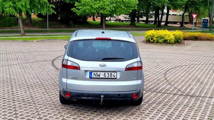 Blue Ford S-Max 2007 in Cesis, with an engine capacity of 1.80 L and mileage of 416 thousand km for 2100 €, photo 7 on AUTOMOTO.COM.LV