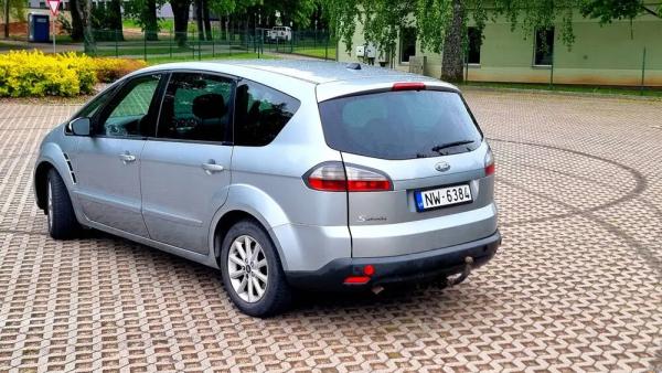 Zils Ford S-Max 2007 Cēsis, ar dzinēja tilpumu 1.80 L un nobraukumu 416 tūkst. km par 2100 €, foto 7 vietnē AUTOMOTO.COM.LV
