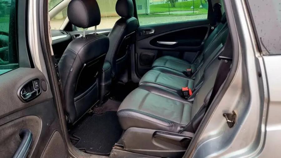 Blue Ford S-Max 2007 in Cesis, with an engine capacity of 1.80 L and mileage of 416 thousand km for 2100 €, photo 12 on AUTOMOTO.COM.LV
