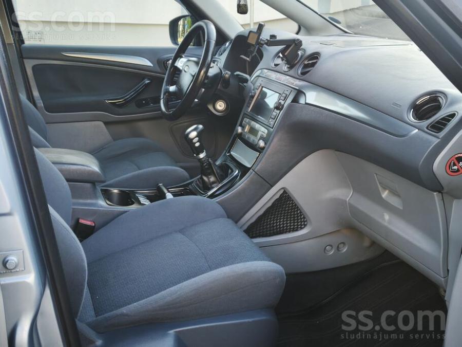 Zils Ford S-Max 2007 Rīga, ar dzinēja tilpumu 2.00 L un nobraukumu 260 tūkst. km par 2200 €, foto 12 vietnē AUTOMOTO.COM.LV