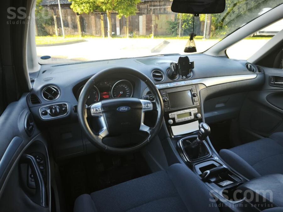 Zils Ford S-Max 2007 Rīga, ar dzinēja tilpumu 2.00 L un nobraukumu 260 tūkst. km par 2200 €, foto 14 vietnē AUTOMOTO.COM.LV