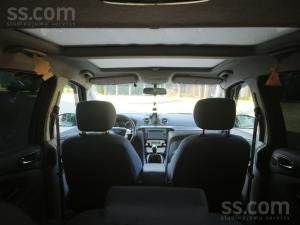 Zils Ford S-Max 2007 Rīga, ar dzinēja tilpumu 2.00 L un nobraukumu 260 tūkst. km par 2200 €, foto 15 vietnē AUTOMOTO.COM.LV