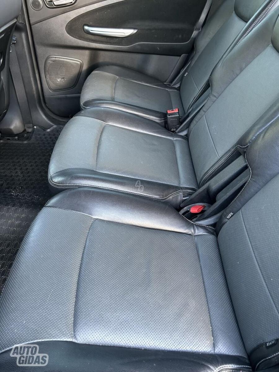Zils Ford S-Max 2008 Viļņa, ar dzinēja tilpumu 2.00 L un nobraukumu 252 tūkst. km par 3200 €, foto 6 vietnē AUTOMOTO.COM.LV