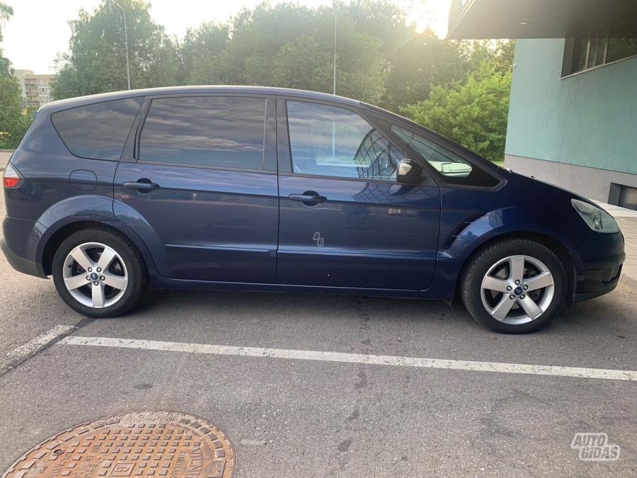 Zils Ford S-Max 2008 Viļņa, ar dzinēja tilpumu 2.00 L un nobraukumu 252 tūkst. km par 3200 €, foto 13 vietnē AUTOMOTO.COM.LV
