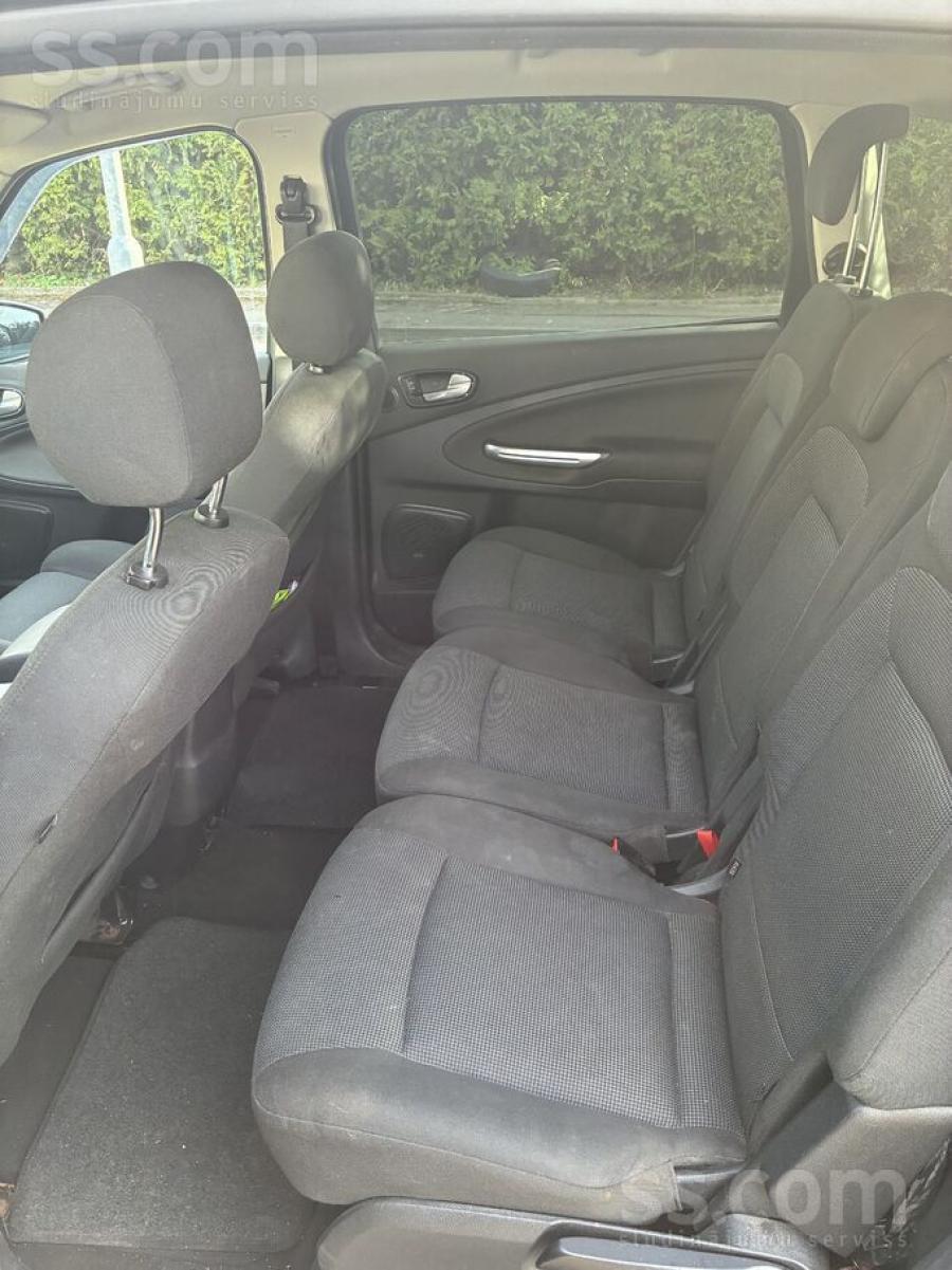Zils Ford S-Max 2008 Rīga, ar dzinēja tilpumu 2.00 L un nobraukumu 249 tūkst. km par 2300 €, foto 11 vietnē AUTOMOTO.COM.LV