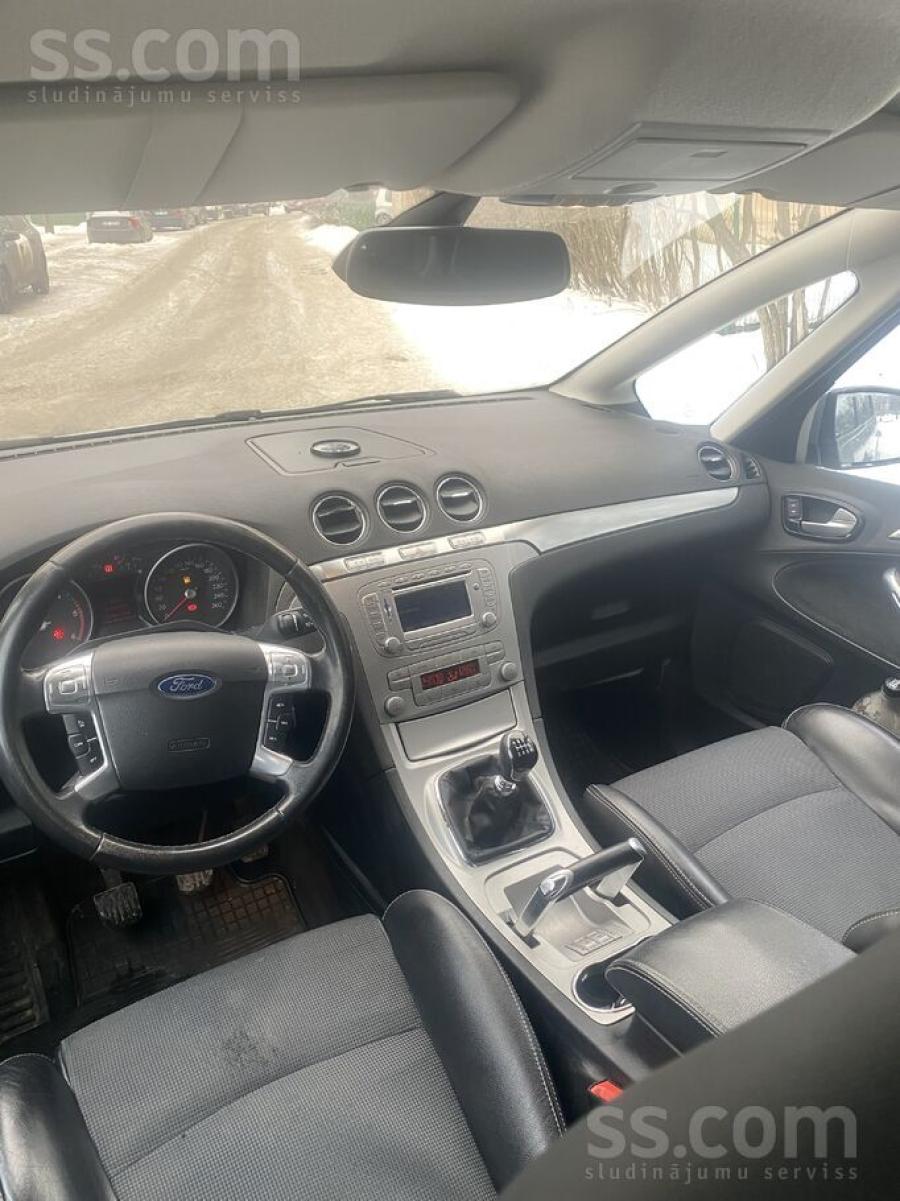 Blue Ford S-Max 2008 in Riga, with an engine capacity of 2.20 L and mileage of 345 thousand km for 3450 €, photo 6 on AUTOMOTO.COM.LV