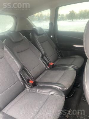 Blue Ford S-Max 2008 in Riga, with an engine capacity of 2.20 L and mileage of 345 thousand km for 3450 €, photo 8 on AUTOMOTO.COM.LV