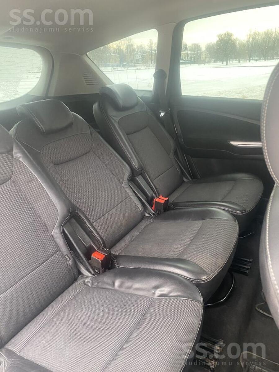 Blue Ford S-Max 2008 in Riga, with an engine capacity of 2.20 L and mileage of 345 thousand km for 3450 €, photo 8 on AUTOMOTO.COM.LV