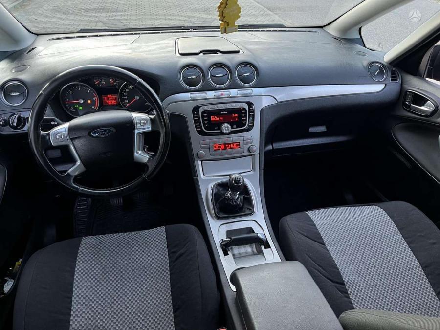 Blue Ford S-Max 2008 in Druskininkai, with an engine capacity of 2.00 L and mileage of 360 thousand km for 2100 €, photo 12 on AUTOMOTO.COM.LV