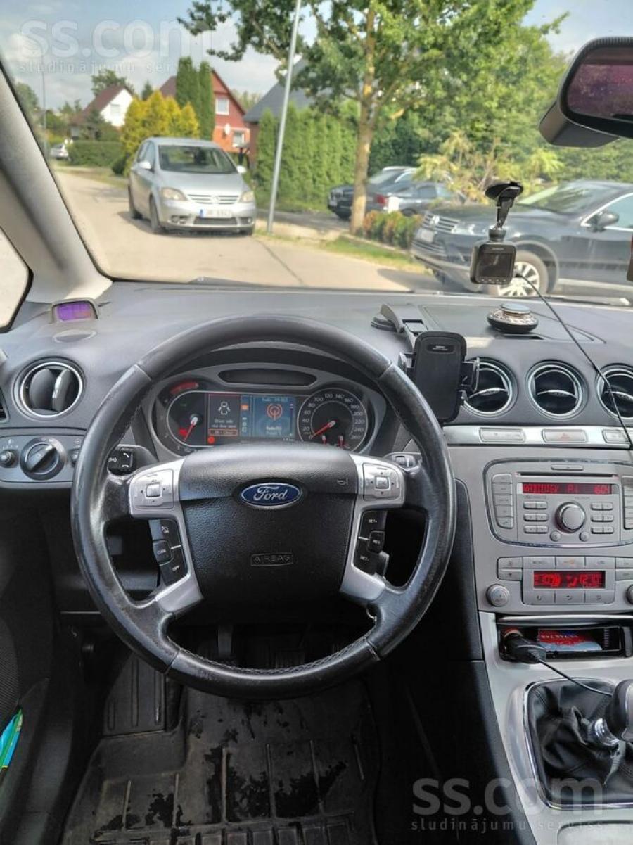 Zils Ford S-Max 2008 Rīga, ar dzinēja tilpumu 2.00 L un nobraukumu 280 tūkst. km par 2990 €, foto 14 vietnē AUTOMOTO.COM.LV