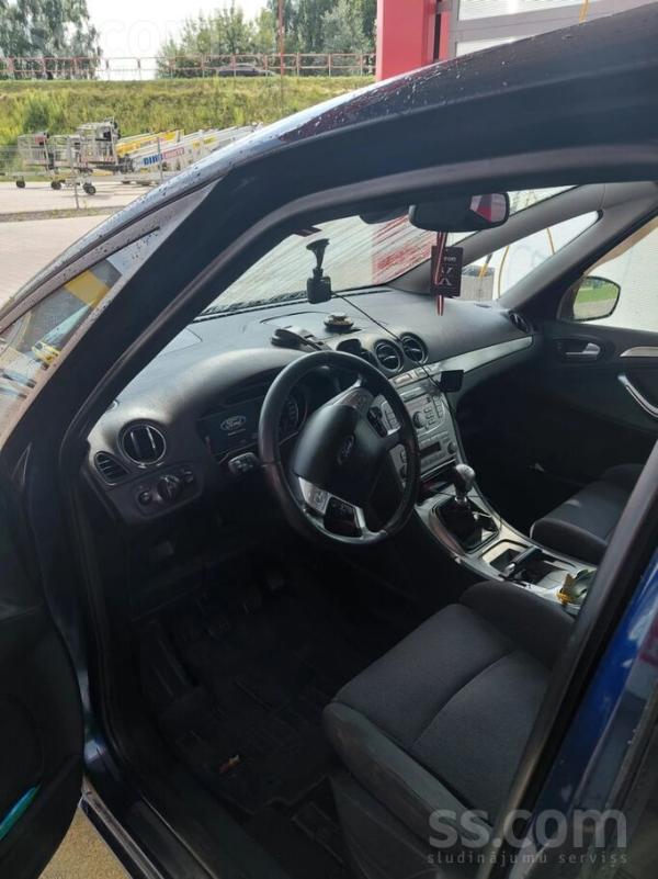 Zils Ford S-Max 2008 Rīga, ar dzinēja tilpumu 2.00 L un nobraukumu 280 tūkst. km par 2990 €, foto 5 vietnē AUTOMOTO.COM.LV