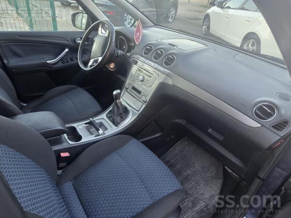 Ford S-Max 2008 Kuldīga vietnē Zils Ford S-Max 2008 Kuldīga, ar dzinēja tilpumu 2.00 L un nobraukumu 274 tūkst. km par 1500 €, foto 7 vietnē AUTOMOTO.COM.LV