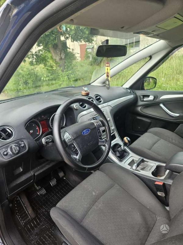 Blue Ford S-Max 2009 in Telschi, with an engine capacity of 2.00 L and mileage of 305 thousand km for 1490 €, photo 7 on AUTOMOTO.COM.LV