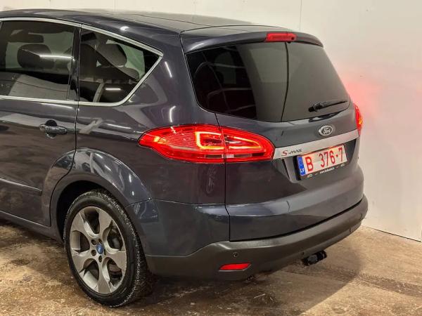 Blue Ford S-Max 2010 in Jurmala, with an engine capacity of 2.00 L and mileage of 202 thousand km for 3995 €, photo 6 on AUTOMOTO.COM.LV