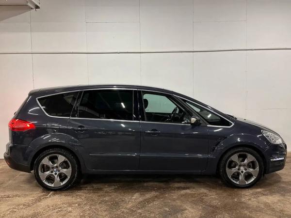 Blue Ford S-Max 2010 in Jurmala, with an engine capacity of 2.00 L and mileage of 202 thousand km for 3995 €, photo 7 on AUTOMOTO.COM.LV
