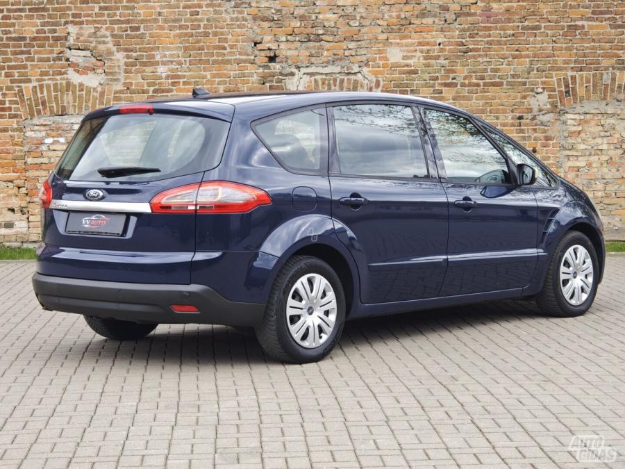 Blue Ford S-Max 2011 in Vilnius, with an engine capacity of 2.00 L and mileage of 258 thousand km for 4799 €, photo 7 on AUTOMOTO.COM.LV