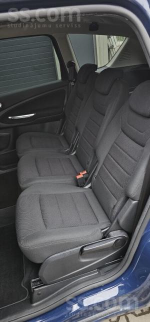 Blue Ford S-Max 2011 in Riga, with an engine capacity of 2.00 L and mileage of 272 thousand km for 3995 €, photo 11 on AUTOMOTO.COM.LV