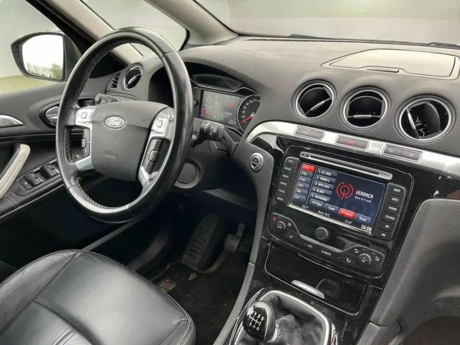 Blue Ford S-Max 2011 in Jurmala, with an engine capacity of 2.00 L and mileage of 220 thousand km for 5950 €, photo 9 on AUTOMOTO.COM.LV