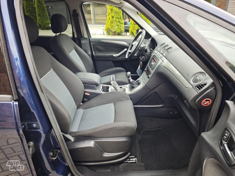 Zils Ford S-Max 2011 Viļņa, ar dzinēja tilpumu 2.00 L un nobraukumu 228 tūkst. km par 4400 €, foto 20 vietnē AUTOMOTO.COM.LV