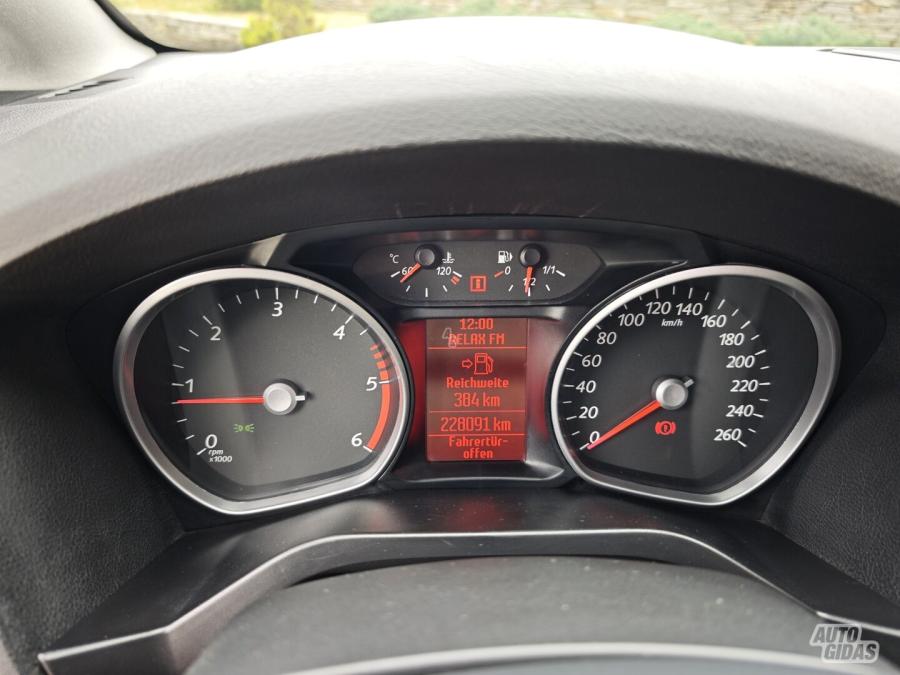 Blue Ford S-Max 2011 in Vilnius, with an engine capacity of 2.00 L and mileage of 228 thousand km for 4300 €, photo 16 on AUTOMOTO.COM.LV