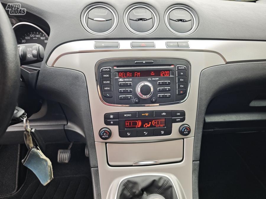 Blue Ford S-Max 2011 in Vilnius, with an engine capacity of 2.00 L and mileage of 228 thousand km for 4300 €, photo 18 on AUTOMOTO.COM.LV