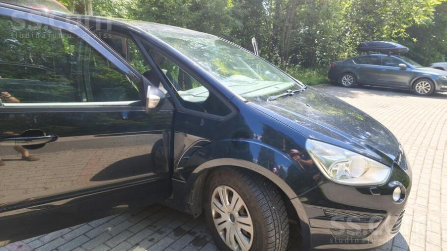 Zils Ford S-Max 2011 Rīga, ar dzinēja tilpumu 2.00 L un nobraukumu 194 tūkst. km par 4800 €, foto 19 vietnē AUTOMOTO.COM.LV