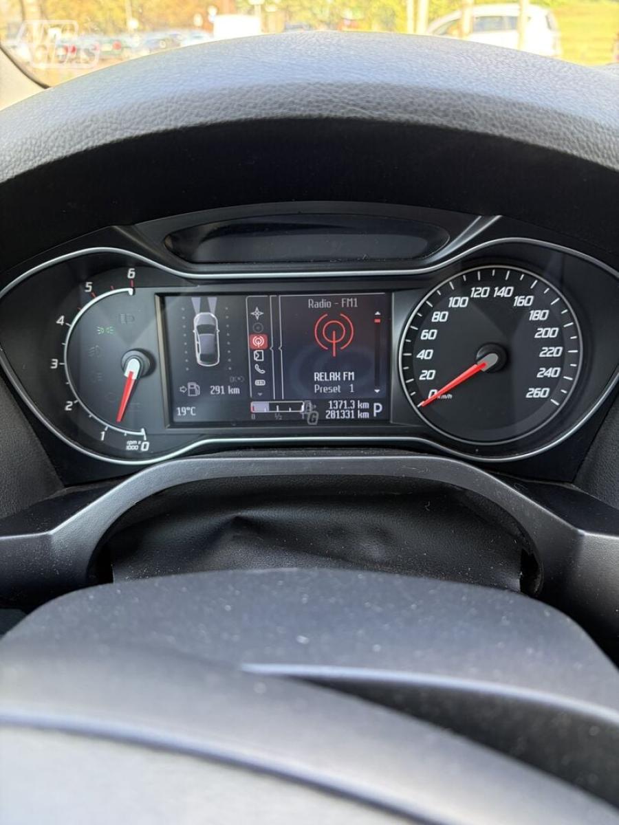 Blue Ford S-Max 2011 in Vilnius, with an engine capacity of 2.20 L and mileage of 281 thousand km for 4900 €, photo 10 on AUTOMOTO.COM.LV