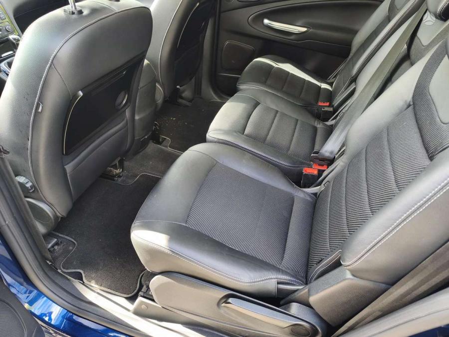 Blue Ford S-Max 2011 in Kelme, with an engine capacity of 2.00 L and mileage of 232 thousand km for 5800 €, photo 9 on AUTOMOTO.COM.LV