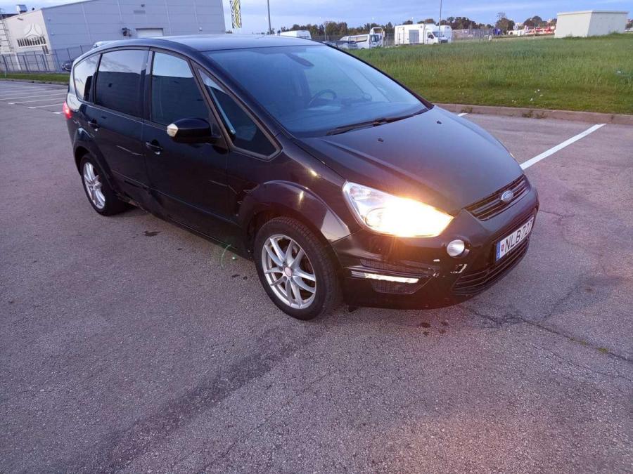 Blue Ford S-Max 2011 in Panevezys, with an engine capacity of 2.00 L and mileage of 260 thousand km for 3300 €, photo 5 on AUTOMOTO.COM.LV