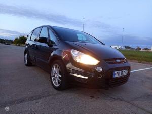 Blue Ford S-Max 2011 in Panevezys, with an engine capacity of 2.00 L and mileage of 260 thousand km for 3300 €, photo 8 on AUTOMOTO.COM.LV