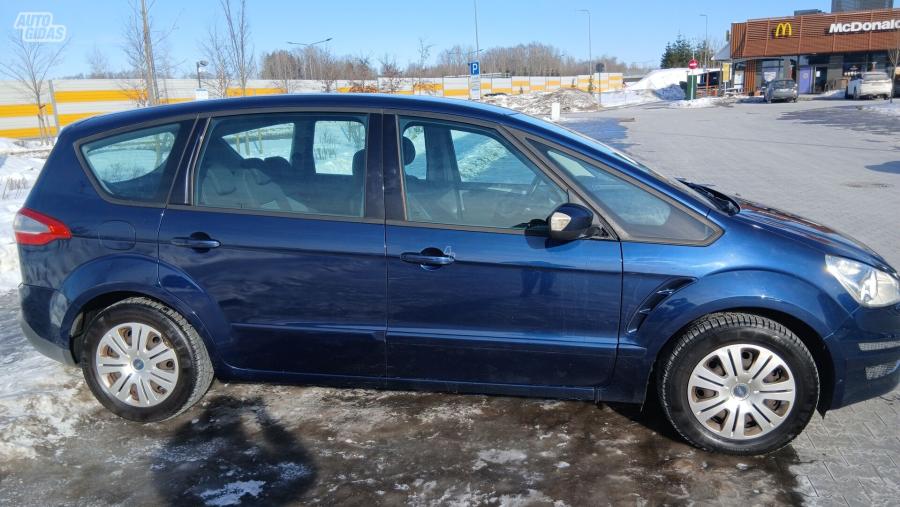 Blue Ford S-Max 2012 in Vilnius, with an engine capacity of 2.00 L and mileage of 271 thousand km for 3999 €, photo 5 on AUTOMOTO.COM.LV