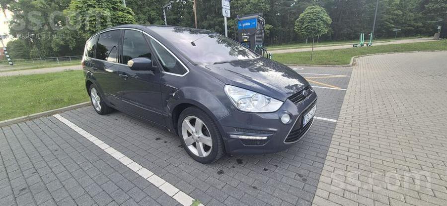 Blue Ford S-Max 2012 in Riga, with an engine capacity of 1.60 L and mileage of 279 thousand km for 3200 €, photo 3 on AUTOMOTO.COM.LV