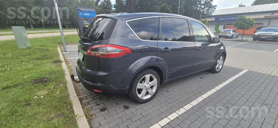 Blue Ford S-Max 2012 in Riga, with an engine capacity of 1.60 L and mileage of 279 thousand km for 3200 €, photo 4 on AUTOMOTO.COM.LV